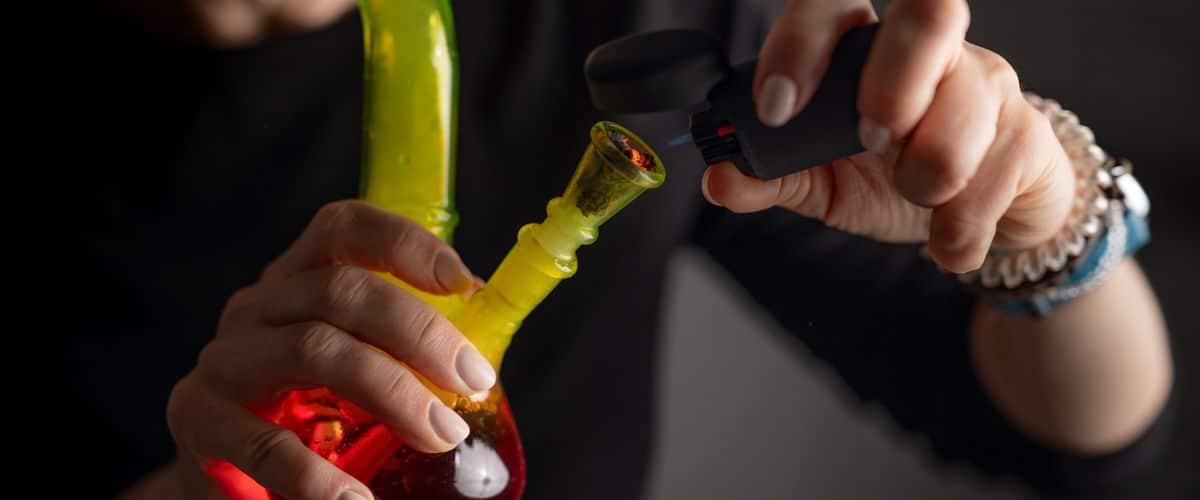 How to Use a Weed Bowl: Guide for Beginners